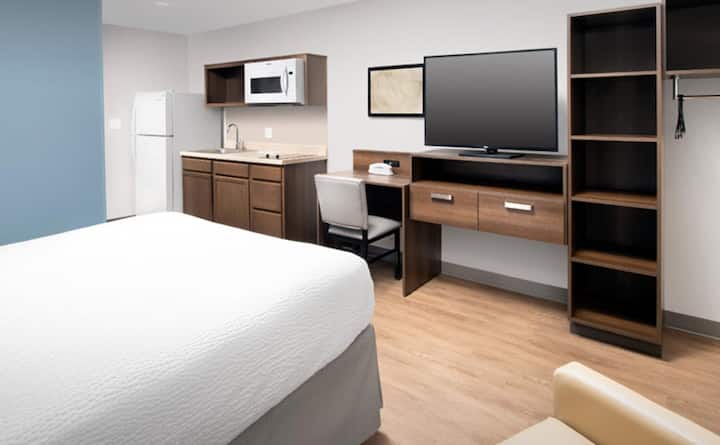 Simple Comfort | Golf. Laundry Room. Free Parking. - Lexington