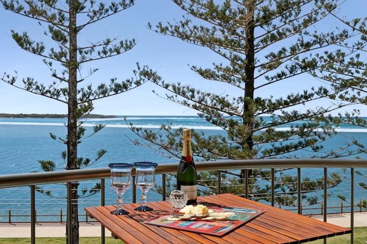 Golden Views Hideaway - Golden Beach