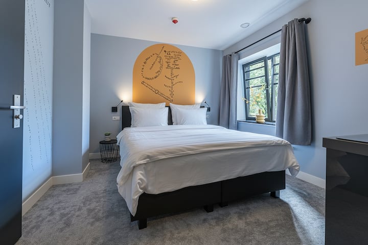 Central New, Apartment With Kitchen - Tilbourg