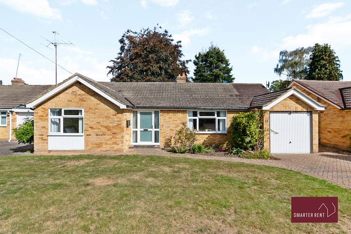 Three Bed Bungalow - Finchampstead - Bracknell