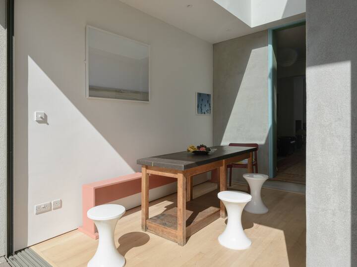 Beautiful 3 Bedroom Home In Bristol - Bristol