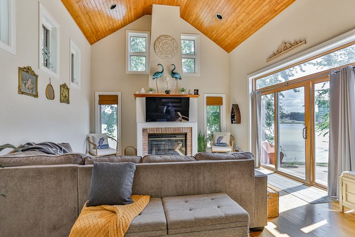 Blue Heron Oar’asis - 3br W/ Hot Tub + Kayaks - Wausau, WI