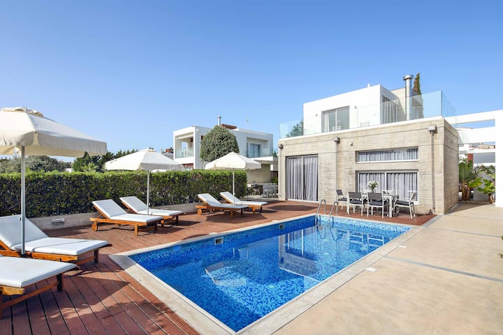Villa Periwinkle - Paphos