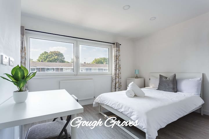 Contractor Stay Derby - 6 Ensuite Rooms & Parking - Derby, UK