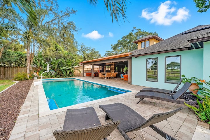 Bright 4br Golfside Stay W/ Pool - Jacksonville Beach, FL