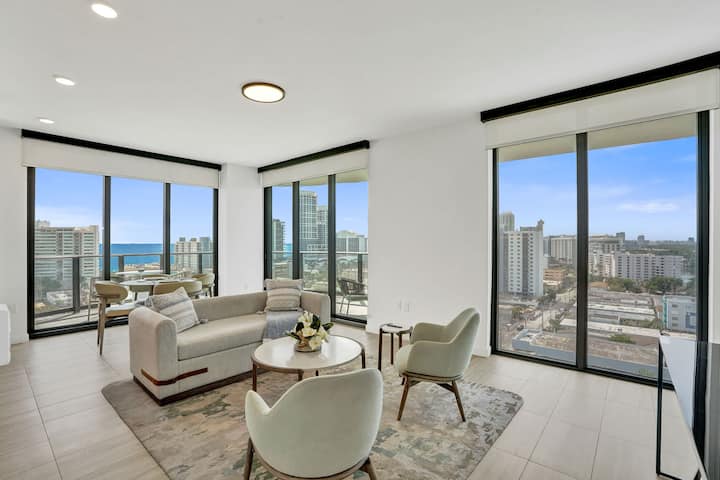 Stylish Oceanview 2br / 2ba Getaway In Miami Beach - Miami Beach