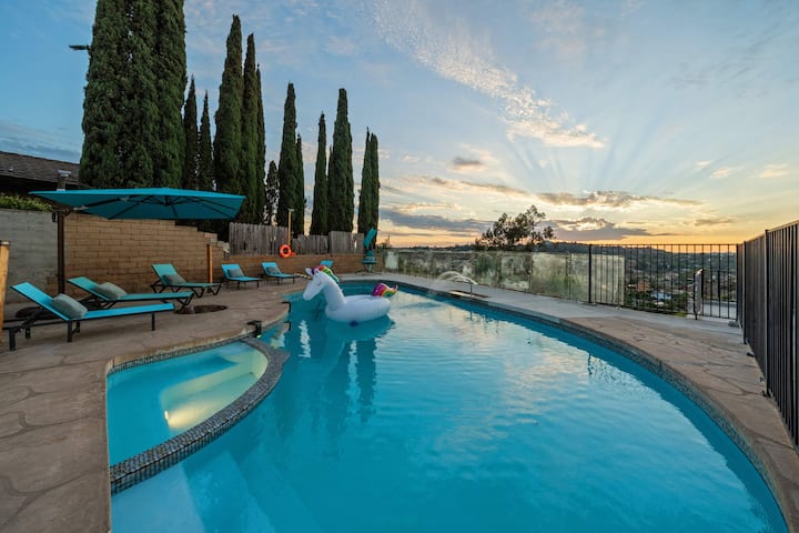 4br/2bth, Pool, View, 4 Parking, King Bed, Bigyard - El Cajon, CA