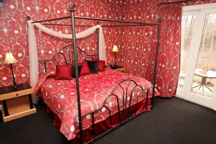 Queen Suite L Bertram Inn L Peaceful Retreat - 奧羅拉