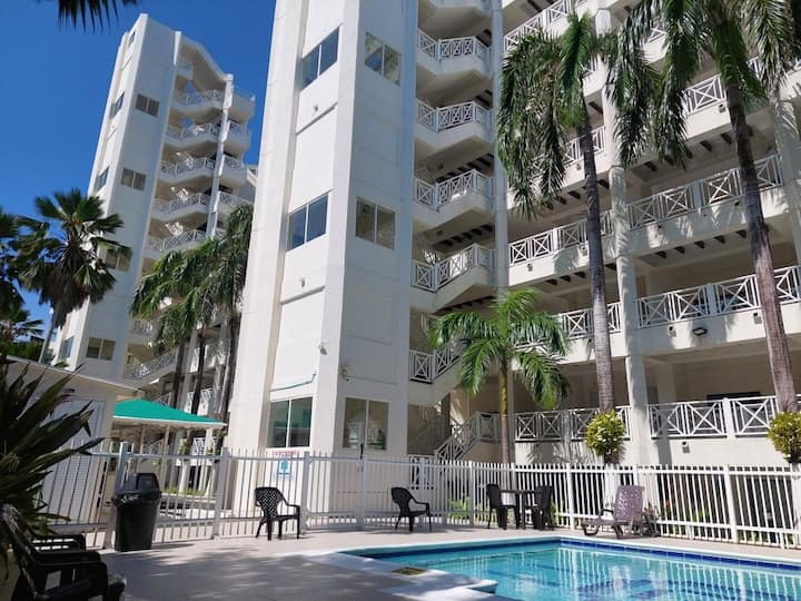 Apartamento En San Andrés Frente Al Mar, Piscina - San Andrés