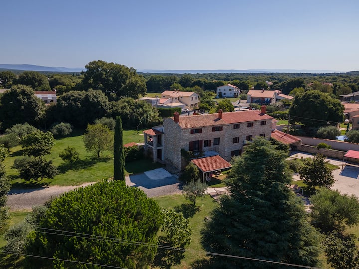 Unique Villa Lucia In Pula By Wiibuk - Medulin