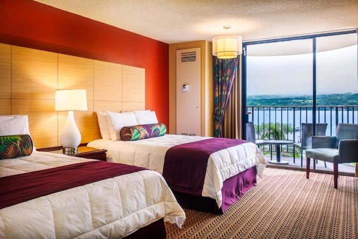 2 Units | Premium Oceanfront Rooms | Outdoor Pool - Hilo, HI