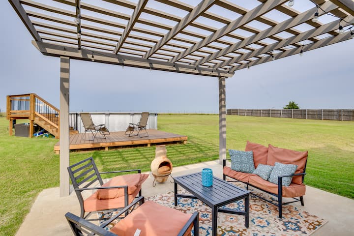 Golf, Swim, Relax: Oklahoma Ranchland Retreat - Guthrie Lake, OK