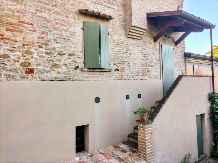 Grand Appartement Dans Une Ferme En Pierre - Cattolica