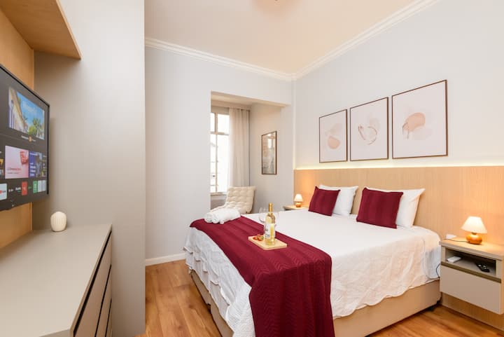 3 Quartos Com Garagem! 500m Da Praia De Copacabana - Ipanema