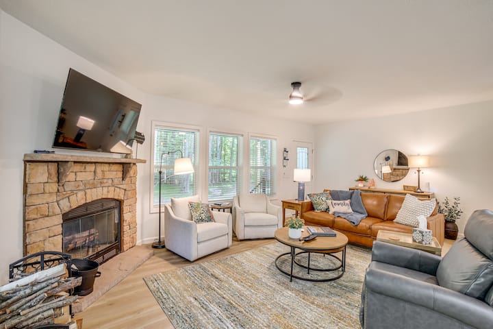 Lake Access, Pools & More: 1 Mi To The Highlands - Big Rapids, MI