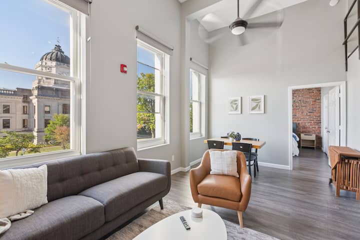 Rustic-industrial Loft With Courthouse Views - Bloomington, IN
