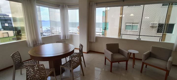 Apartamento Gigante A 2 Min Da Praia Para Famílias - Itapema