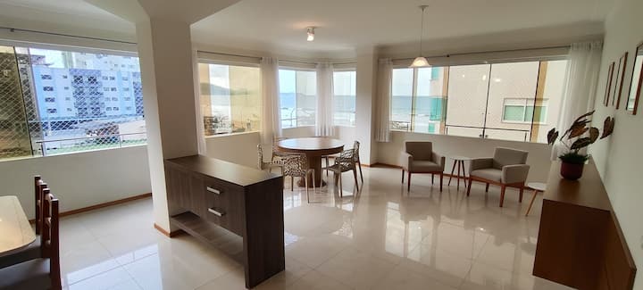 Beachfront Elegance, 4 Suites, Sea View - Itapema