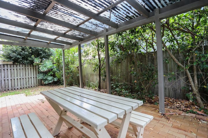Hawks Nest Townhouse - Tea Gardens