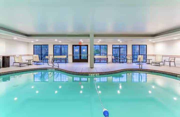 Stay Near Revere Beach | Free Breakfast. Pool. Gym - Middleton, MA