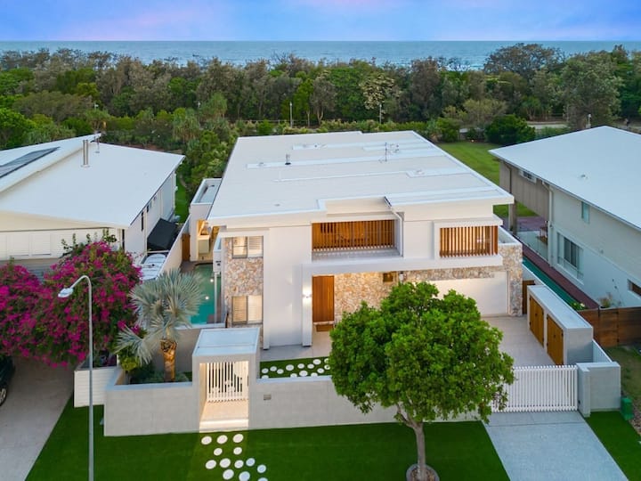 Beachfront Wellness Retreat - Gold Coast