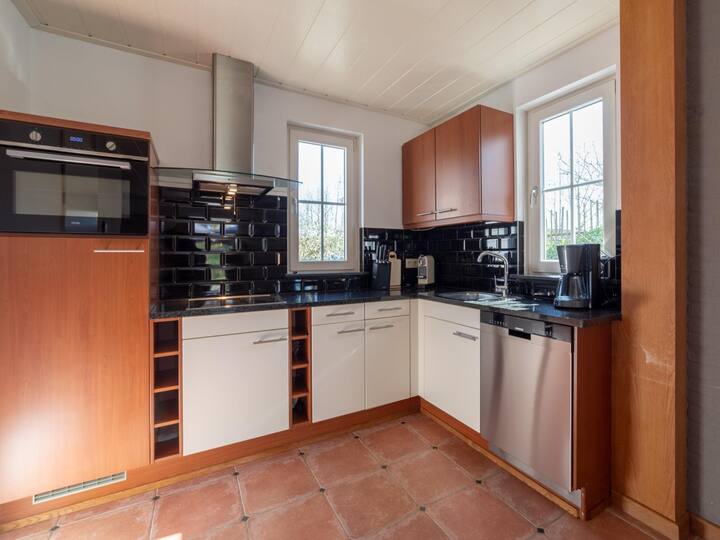 Maison Pour 6 Personnes Avec Un Beau Jardin - Goes