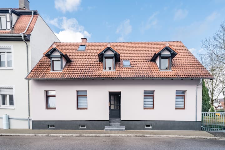 Evin's Apartment - Kehl