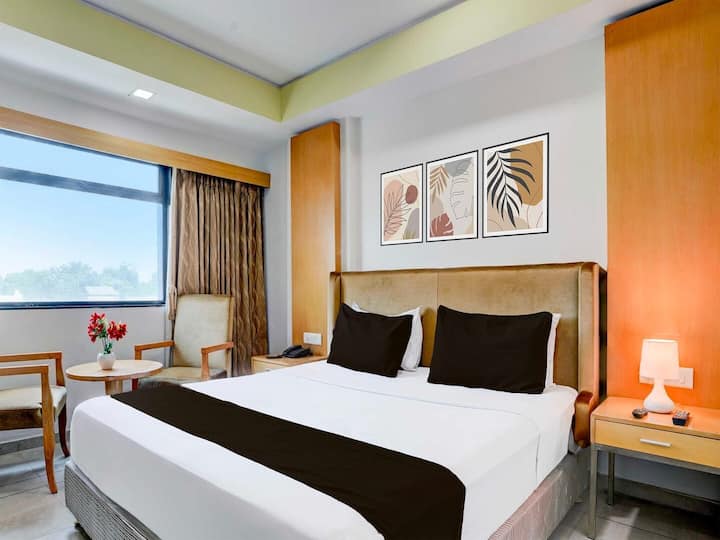 Maison De Ville Oak Anand Ganesh Circle - Anand