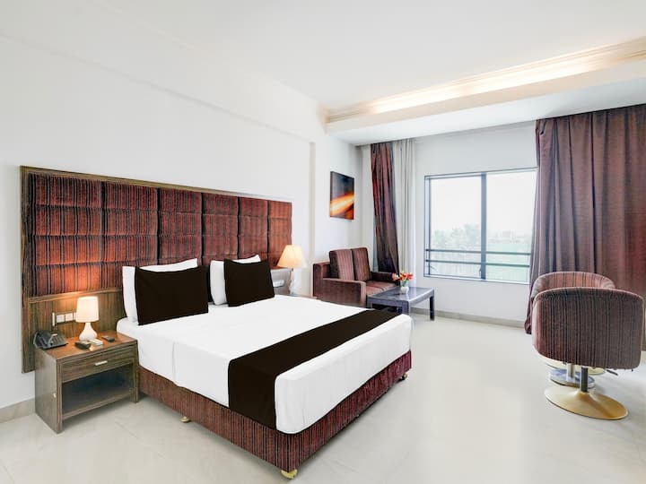 Super Townhouse Bharuch Près De La Gare - Ankleshwar