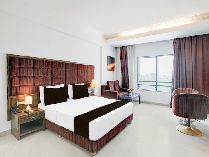 Super Townhouse Bharuch Près De La Gare - Ankleshwar