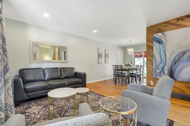 The Central Nest | 3br Monthly Family Home - Colorado Springs, CO