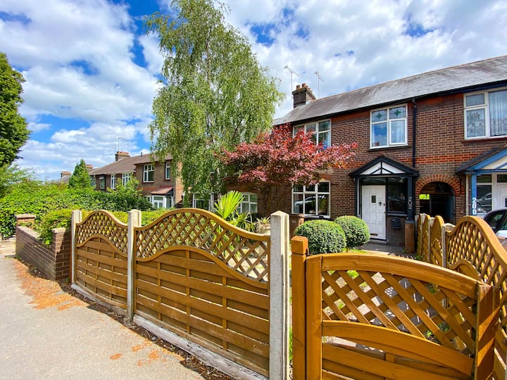Lovely House With Garden In Luton - London Luton Airport (LTN)