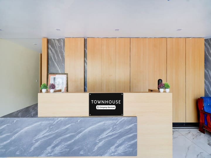 Maison De Ville Oak, Base D'aviation Militaire - Jhansi