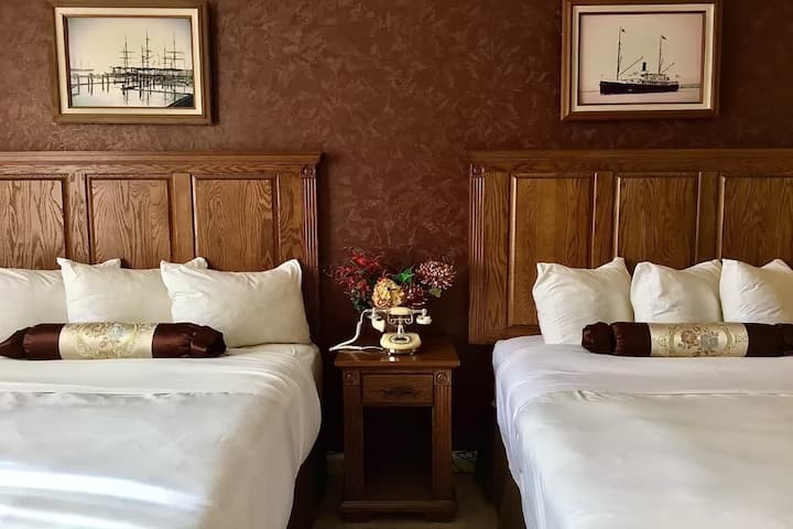 Deluxe 2 Queen | Eureka Inn | Historic Comfort - Eureka, CA