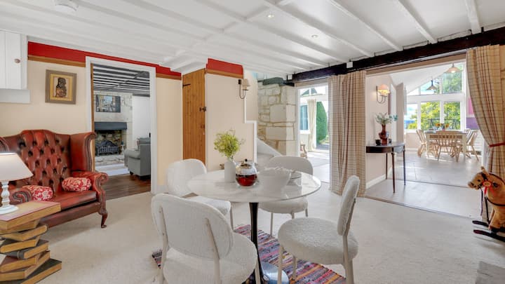 Whitehall Cottage - Heart Of Painswick - Stroud, UK