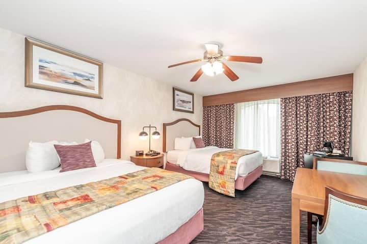 2 Queen Sicilian | Bellissimo | Near Casino | Pool - Mystic, CT