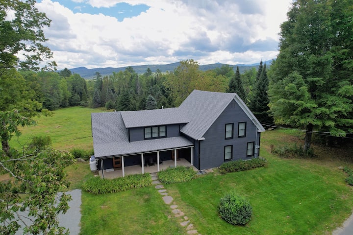 9fr Renovated Dog Friendly Home, Views, Yard! - Bethlehem, NH