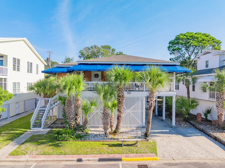 Prime Mid-beach Location! 4 Houses From The Beach - Tybee Island, GA