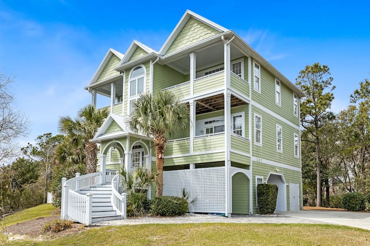 Calypso Escape | Relax W/ Pool & Golf Cart - Emerald Isle, NC