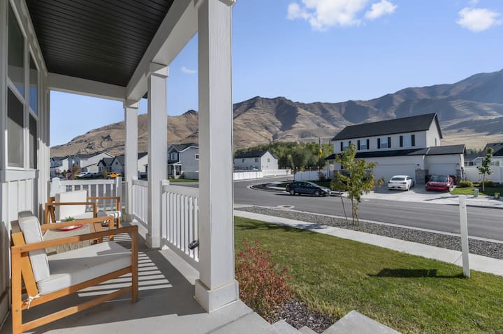 Serene New Lake Point Home W/ Views - Great Salt Lake State Park, Magna