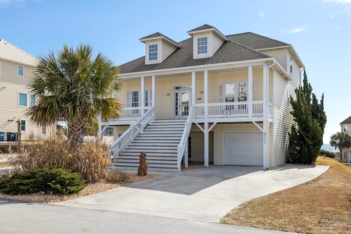 Pool, Beach Access & Ocean Views - Swansboro, NC
