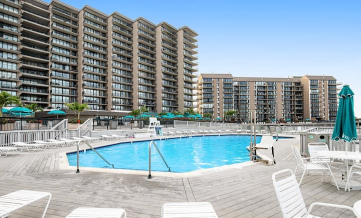 First Floor 2br/2ba Condo~direct Beach Access~pool - Bethany Beach, DE