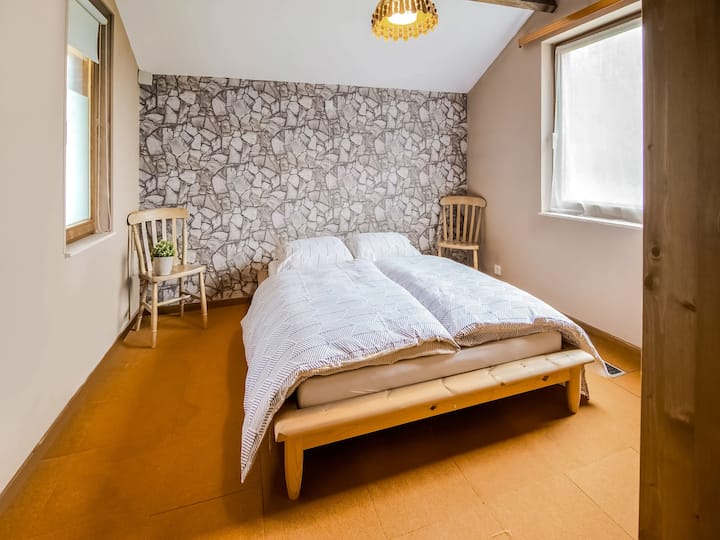 Retraite Tranquille Avec Vue Sur La Vallée - Nassogne