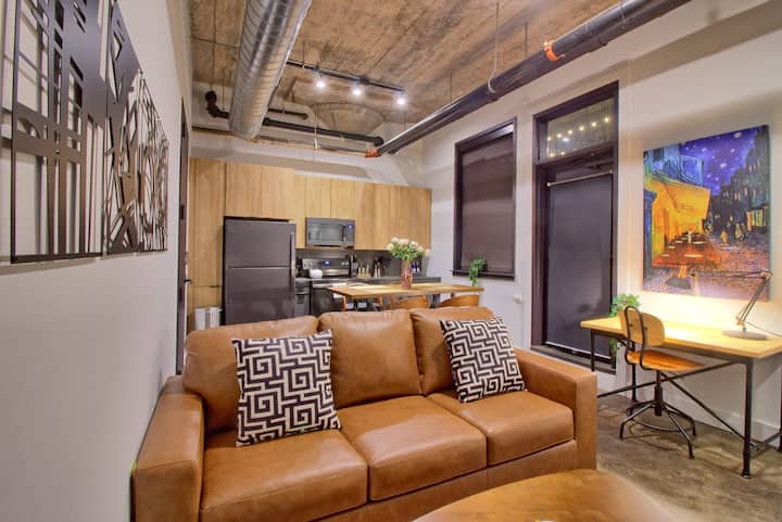 Chic Ultramodern Minimalist Loft Suite + Patio - St. Louis, MO