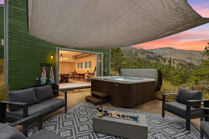 15 Min To Boulder! Rope Course, Hot Tub & Views - Nederland, CO