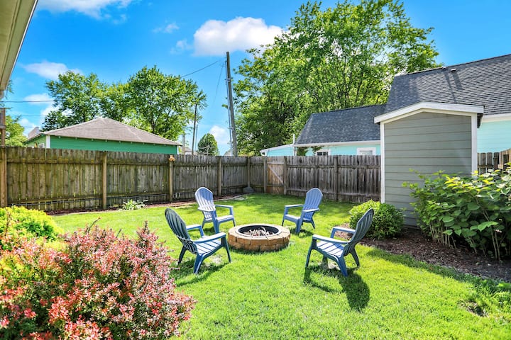 Linden House | Roof-deck | Fire Pit | Prime Area - Mile Square - Downtown - Indianapolis