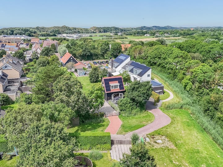 Detached Retreat In Zoutelande Near Beaches - Zoutelande