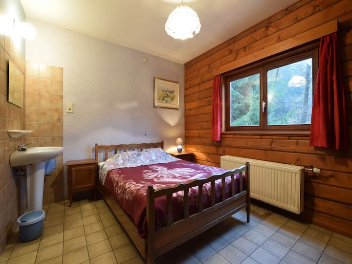 Villa Familiale Avec Jardin - Bouillon
