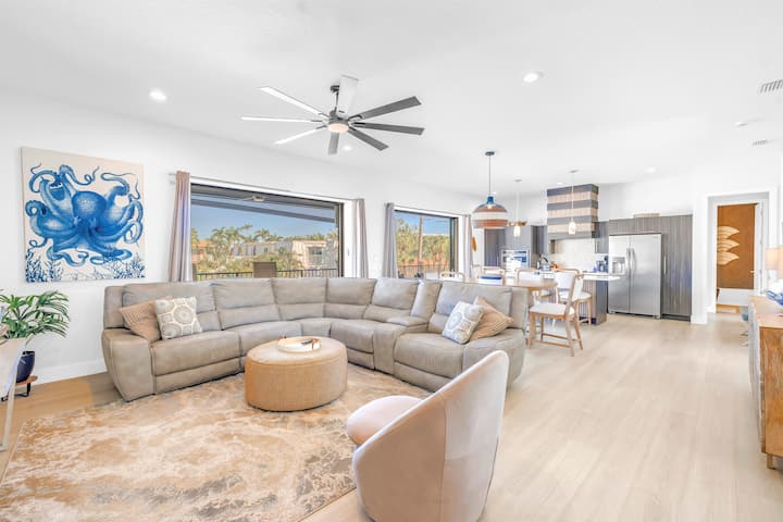 New Listing - Pool Home, 500ft To Beach! - Siesta Key, FL