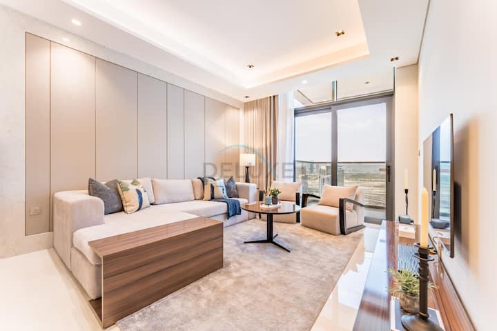 Water Canal Views, Seamless Access To Marina Mall - Dubai